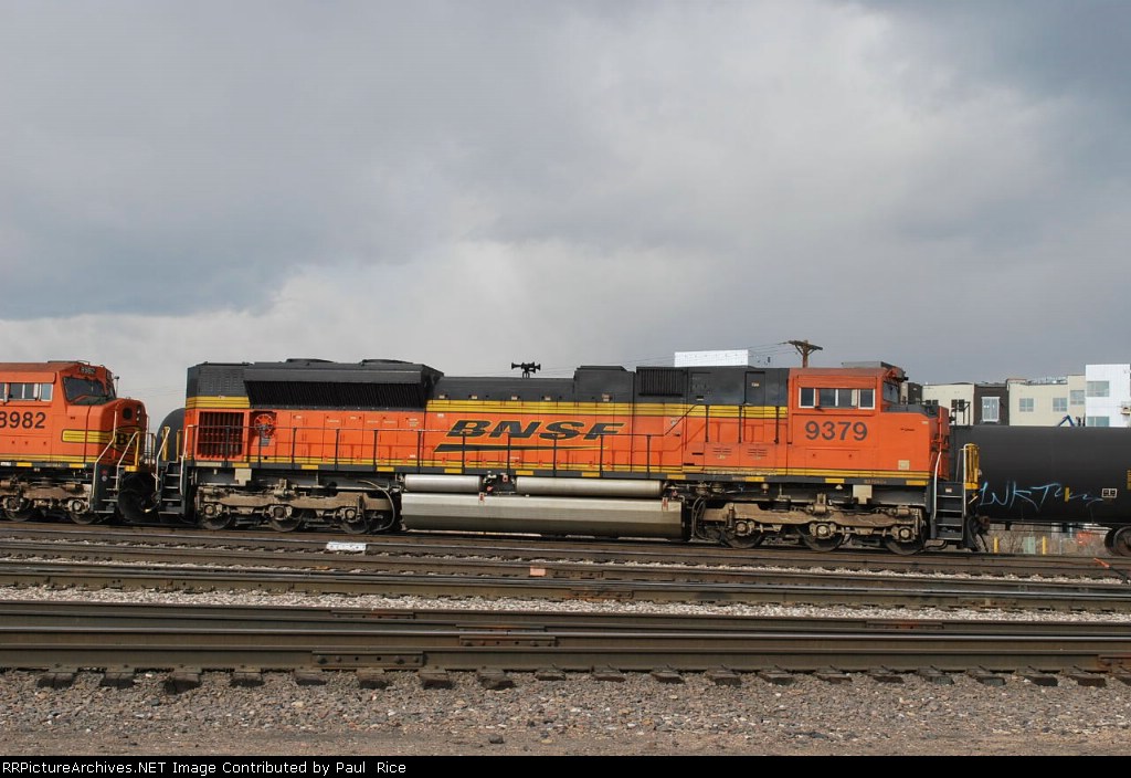 BNSF 9379